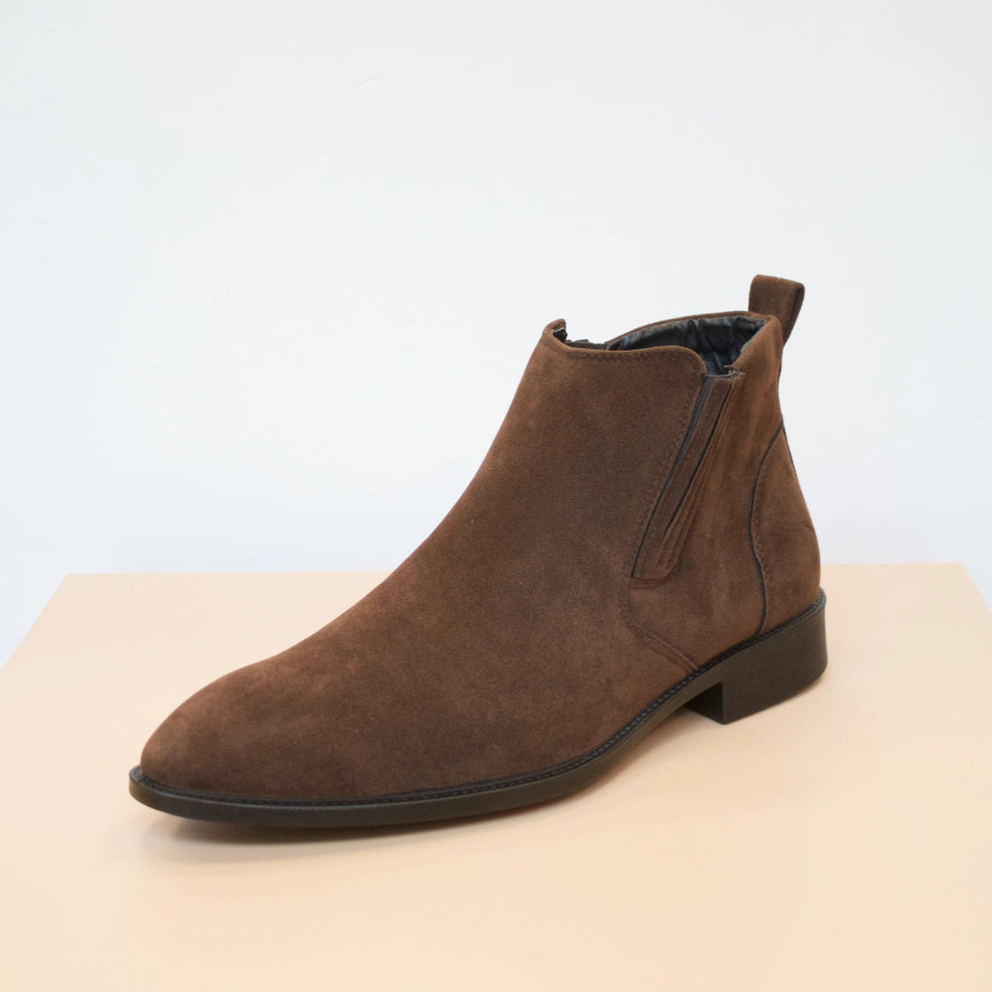 LEXUS Unisex Brown Chelsea Boots – Collection & Co